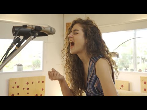 Lara Fichera junto a Andres Martinez | Round Midnight