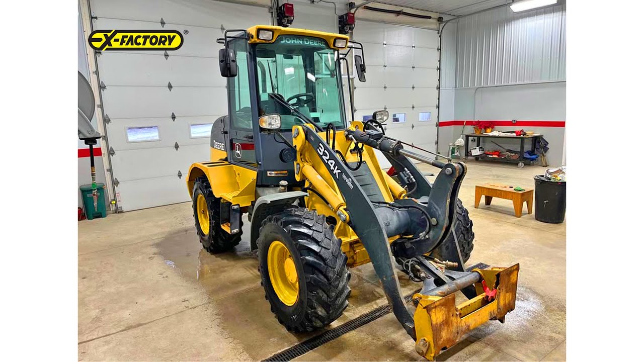 JOHN DEERE 324K Compact Wheel Loader - YouTube