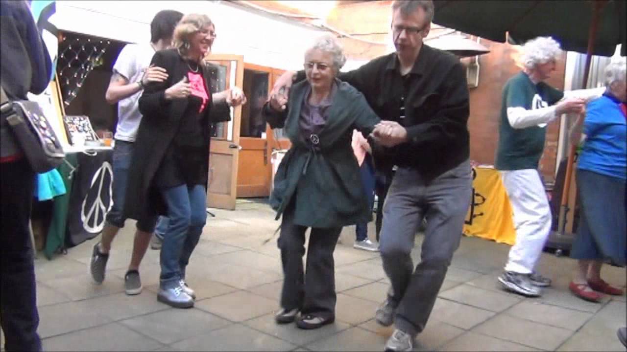 Dancing @ the Festival of Peace and Human Rights - YouTube