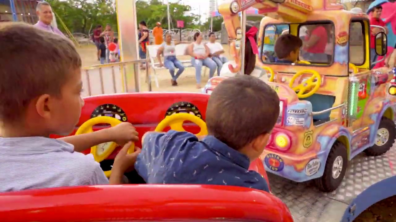 Rodeo de Cars en Looping Park - YouTube