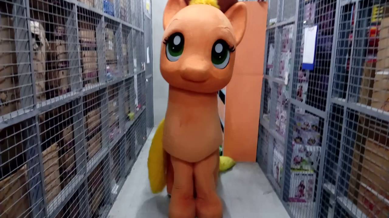 Applejack mascot dances Raise This Barn - YouTube