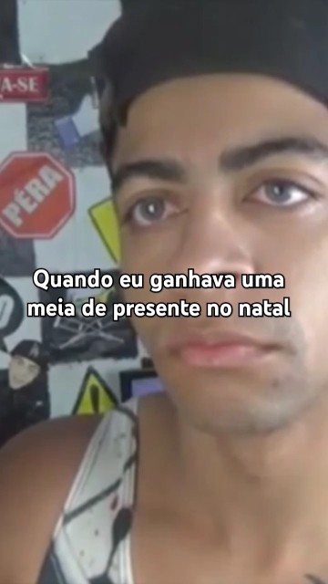 Quando eu ganhava uma meia de presente no natal #meme - YouTube