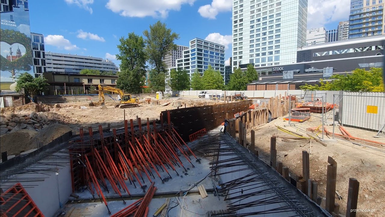 Warszawa / Warsaw Budowa wieżowca The Bridge / Construction of The ...