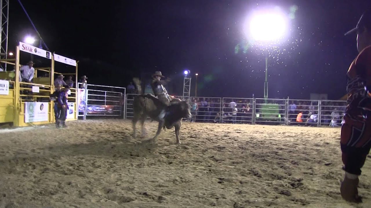 Dirt N' Dust Bull Riding Julia Creek - YouTube