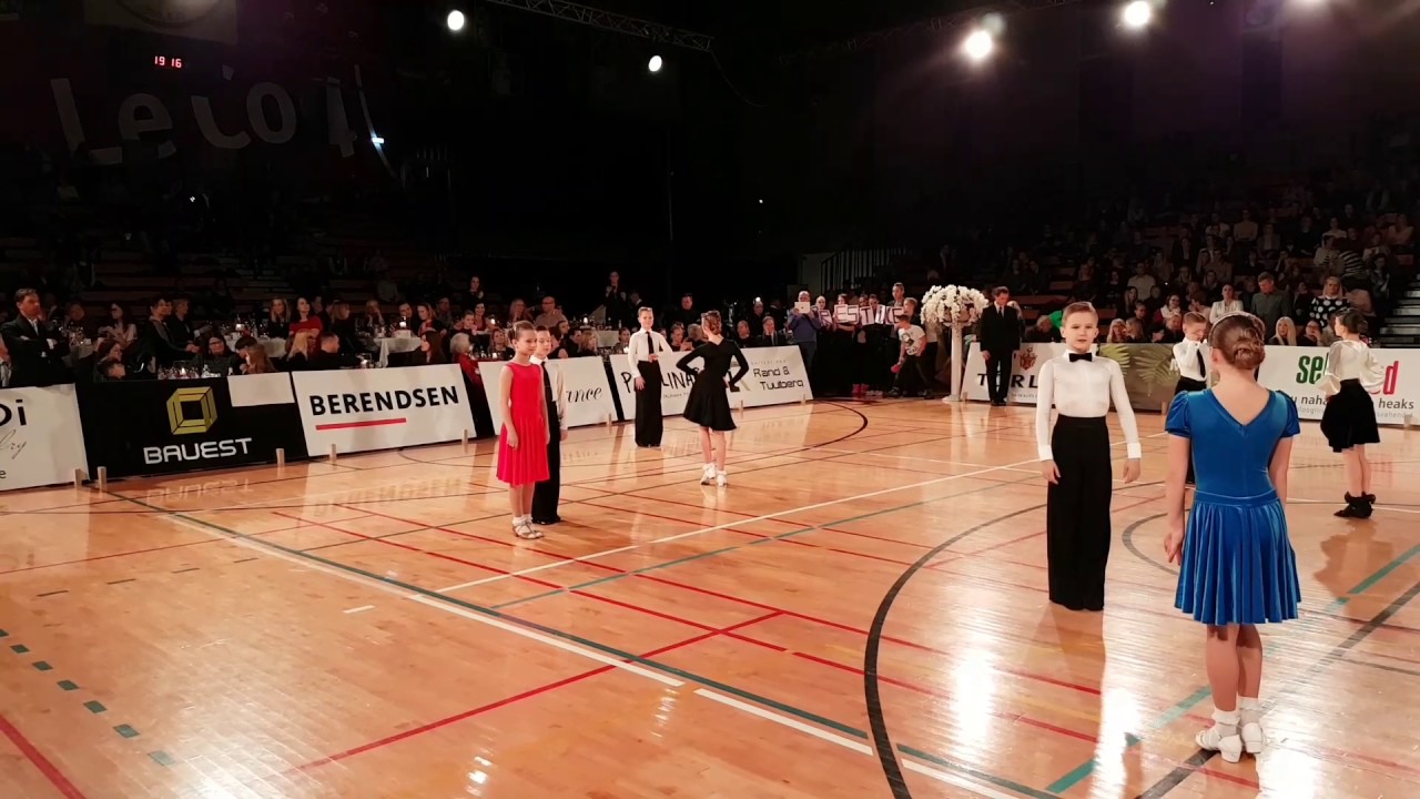 Aleksei Sitnikov Anastassia Salamatova samba - YouTube