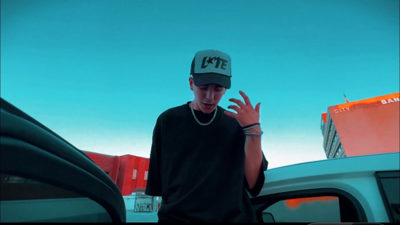Yung Si - “LET GO” (Official Music Video) - YouTube