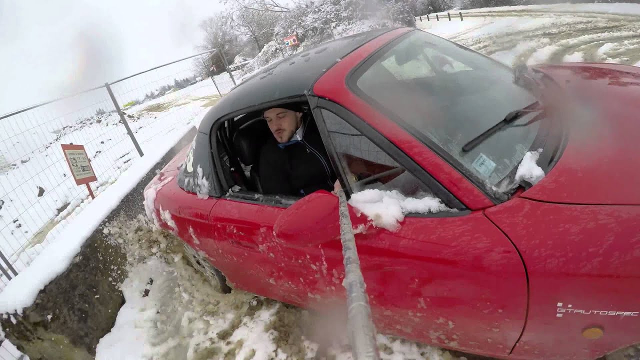 Snow drift Wall Ride!! Fun mx5 - YouTube