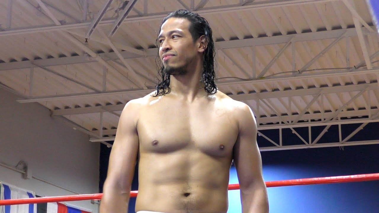 Jason Vara vs Hamlet Hurtssue (New Age Wrestling) - YouTube