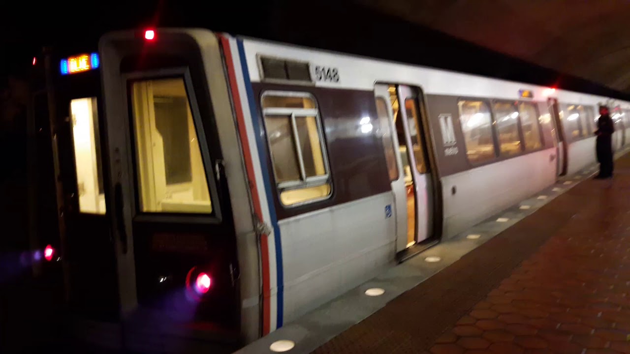 WMATA Blue Line: CAF 5000 Series #5148 single-tracking at Van Dorn ...