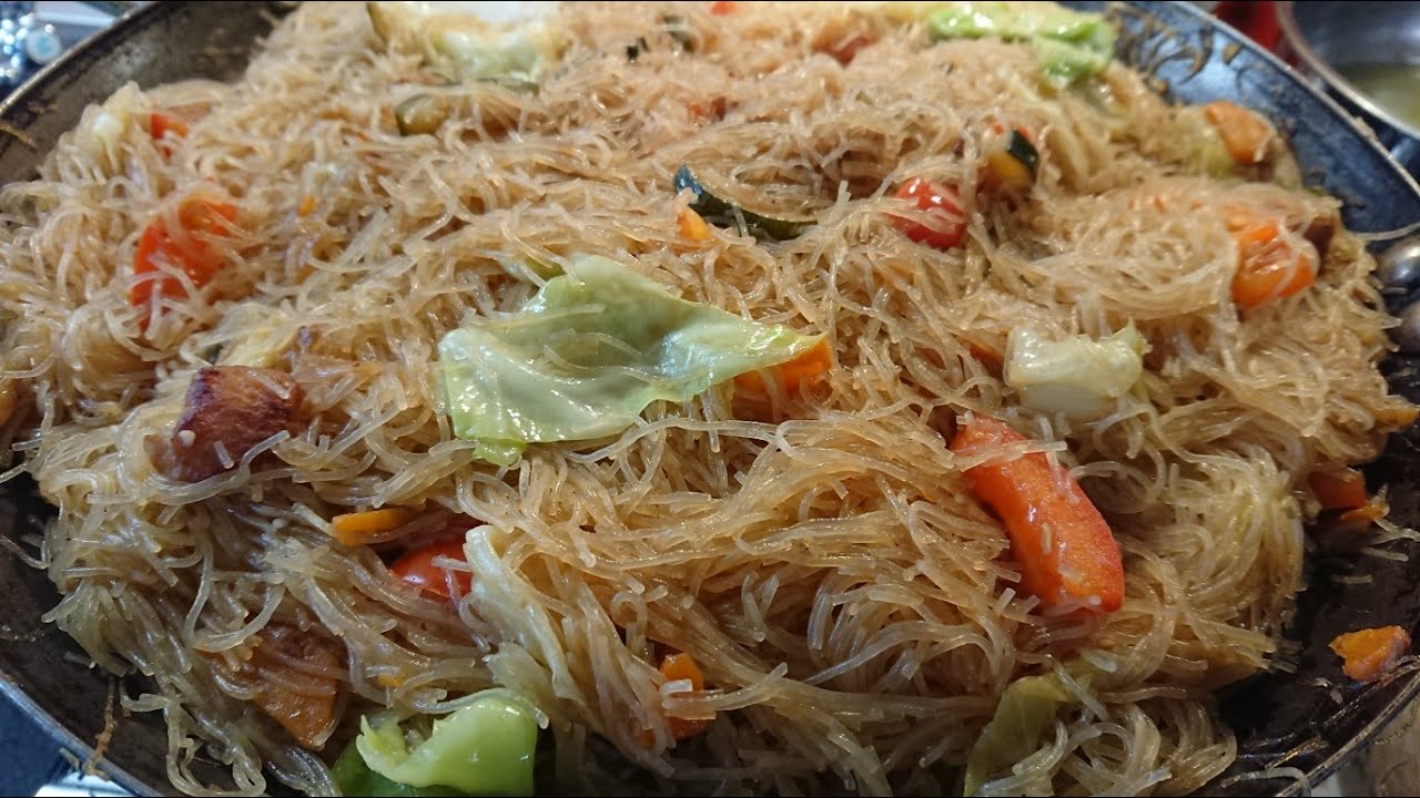 Pancit Bihon Guisado || Rice Noodles Recipe - YouTube