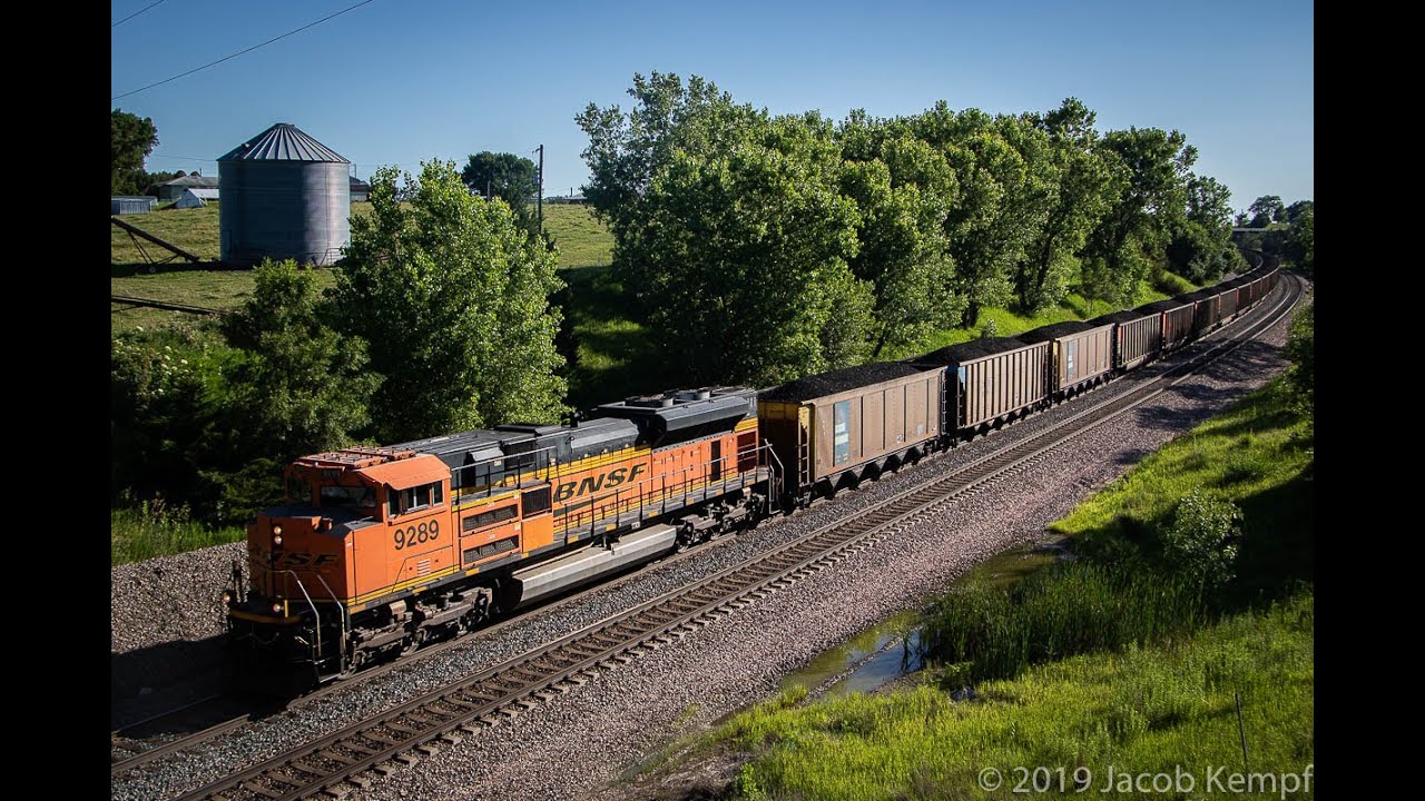 A Few Trains in Emerald, NE - YouTube