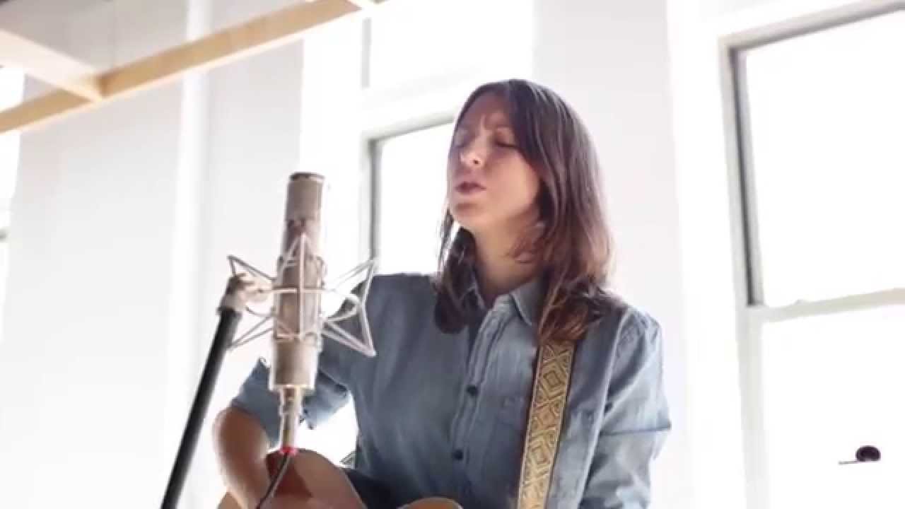 Brooke Annibale - "Remind Me (Acoustic)" [Live Performance] - YouTube Music
