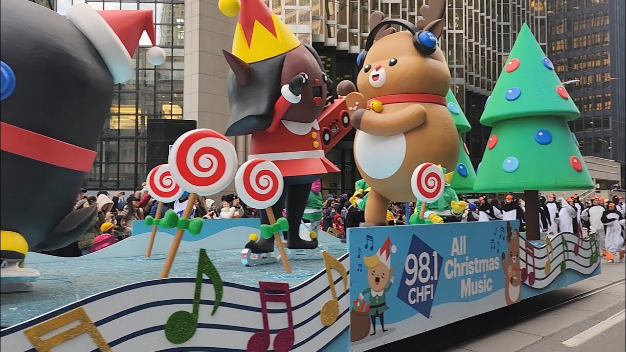 Toronto's Santa Parade 2024 - YouTube