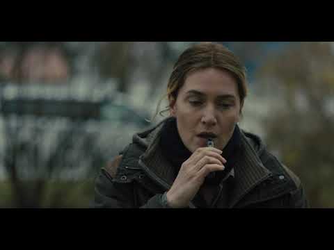 Kate Winslet and Sosie Bacon Smoking in Mare of Easttown s1e3