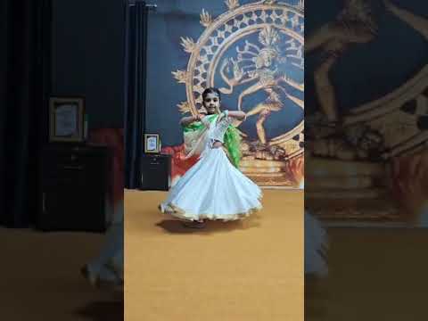 Divya dance performance on Independence day 🇮🇳🇮🇳🎉 - YouTube