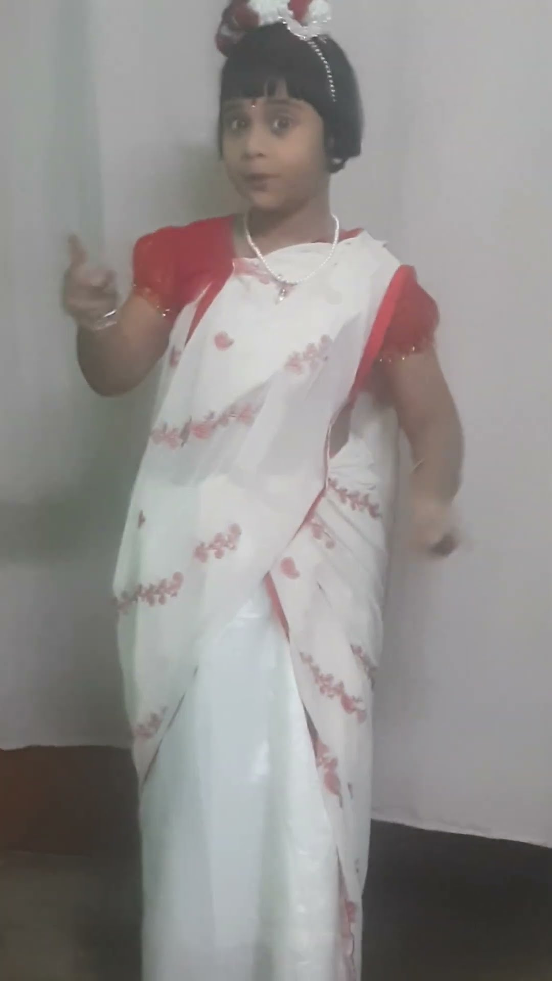 tiyar kobita #vlogger #funny - YouTube