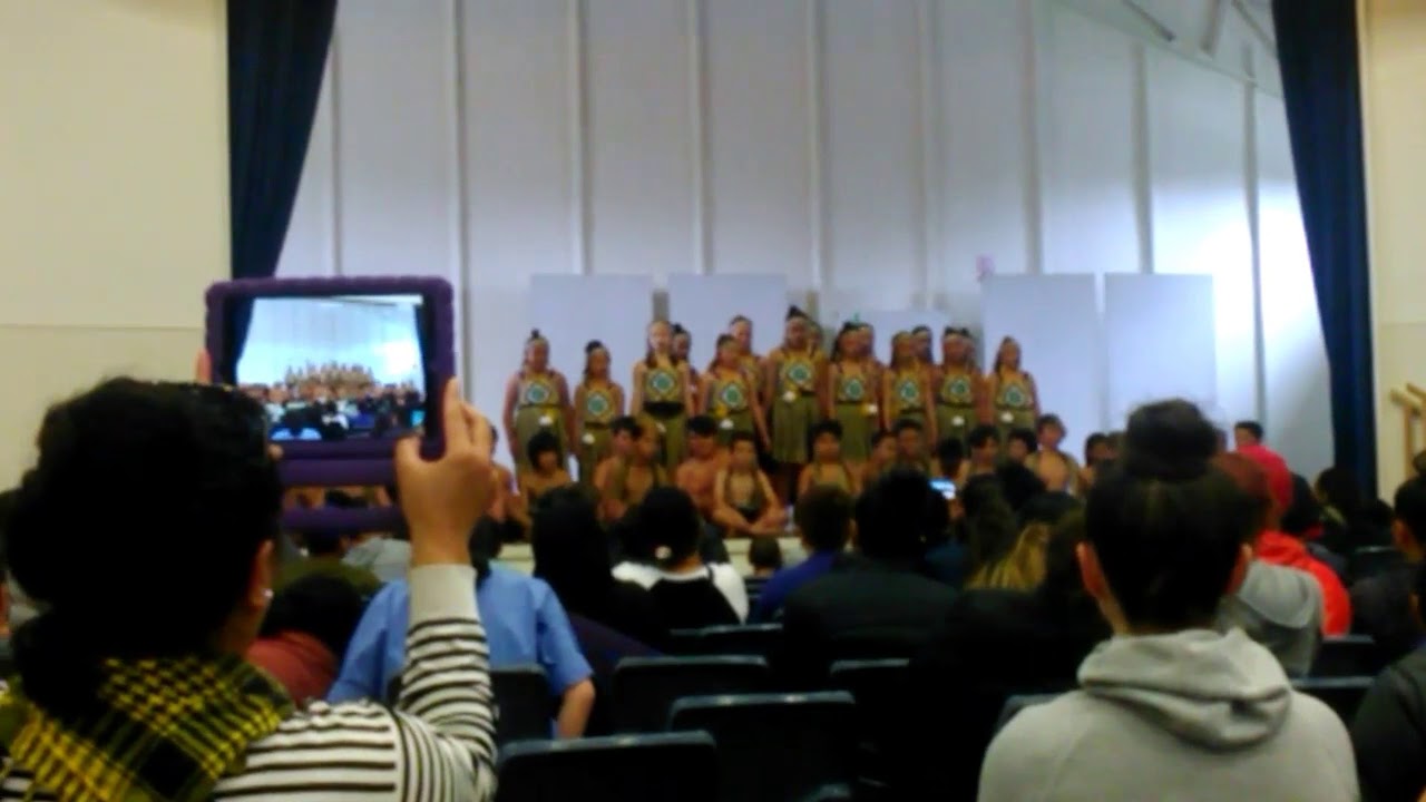 Kapahaka for life kaikohe west schools Mishalaye - YouTube