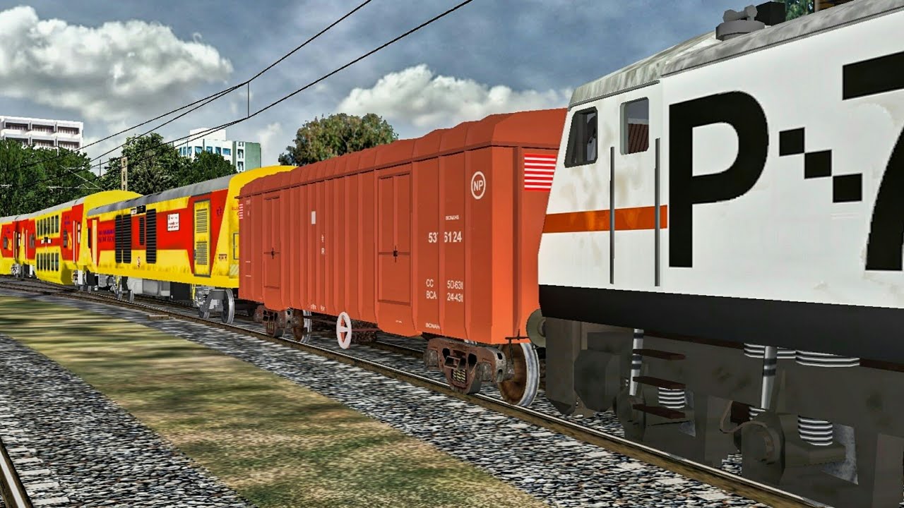 Rare Scene!! BCNA RAKE SEEN WITH DOUBLE DECKER EXPRESS IN MSTS OPEN ...