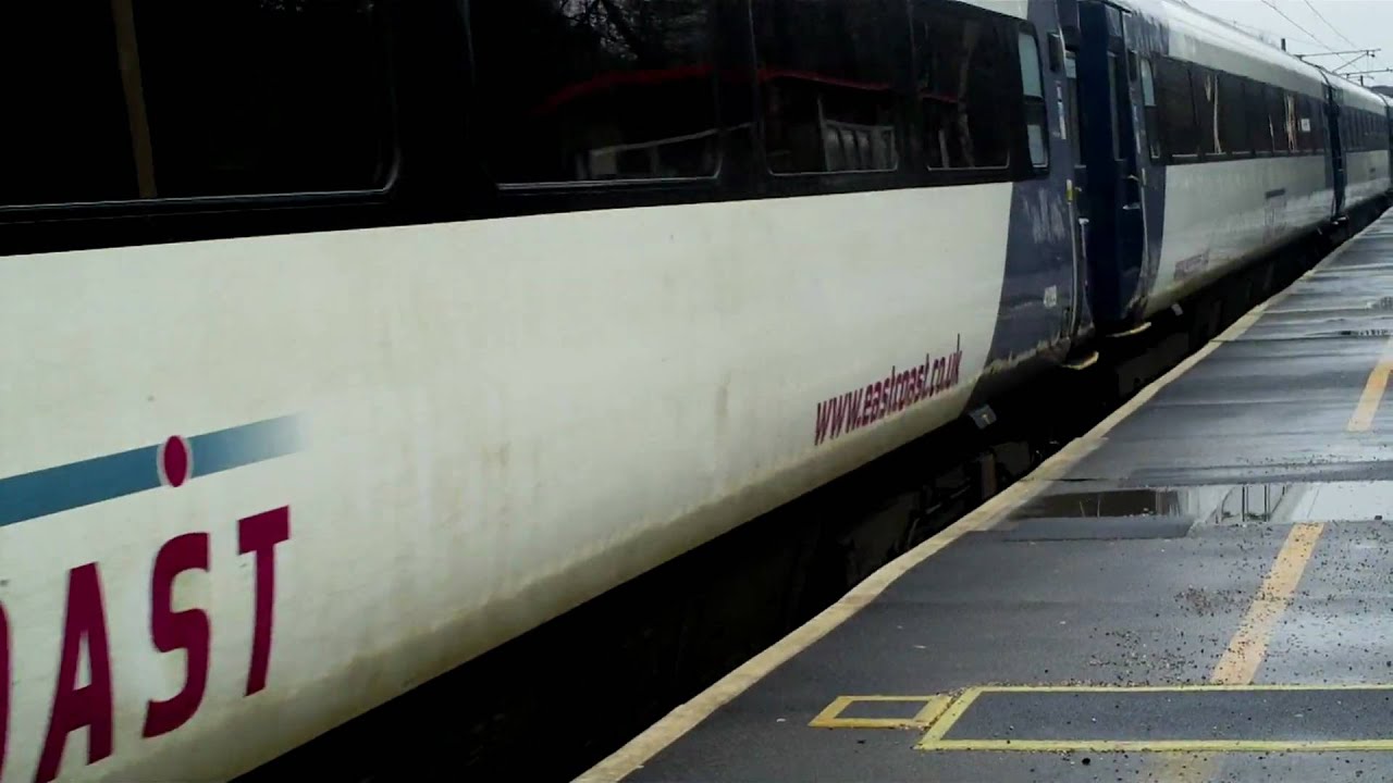 Class 66204 Passing Fitzwilliam - YouTube