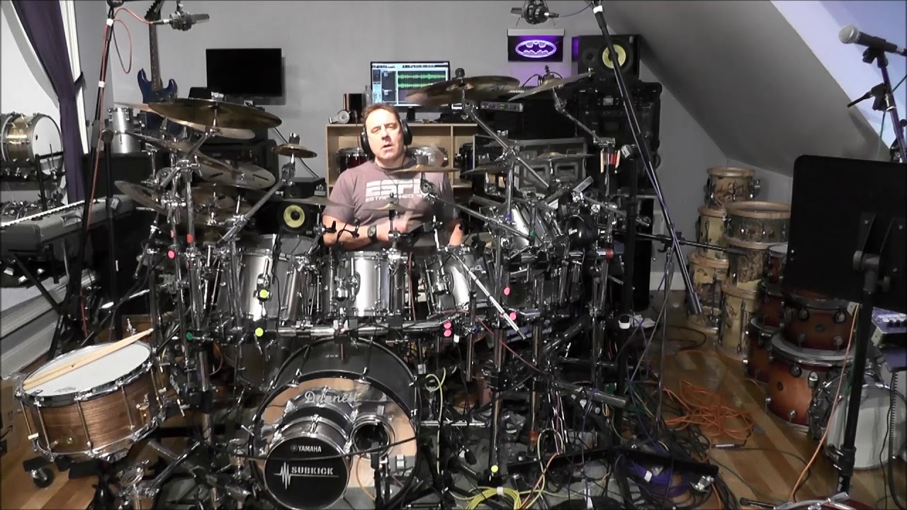 Mofo on Drums - Gilson Lavis drum tribute - Squeeze - Tempted - YouTube