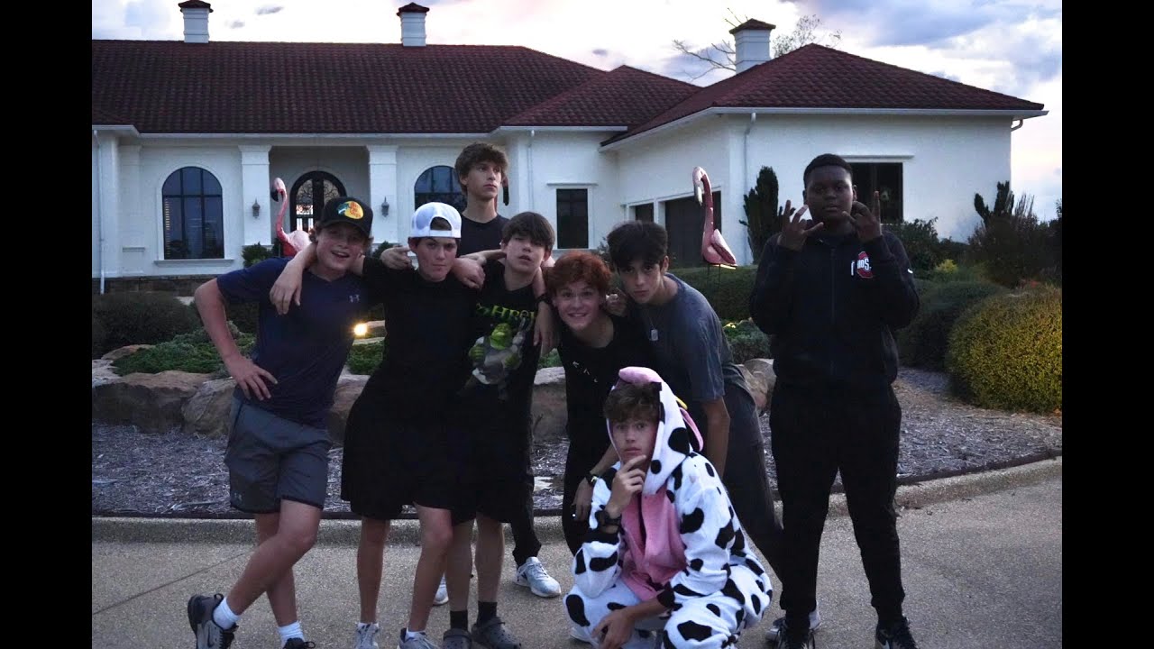 Pull Up Party - YouTube