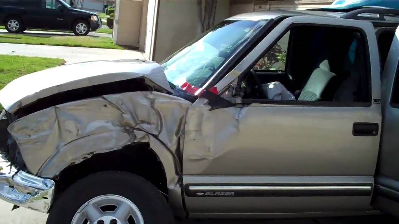 crash out chevy blazer - YouTube