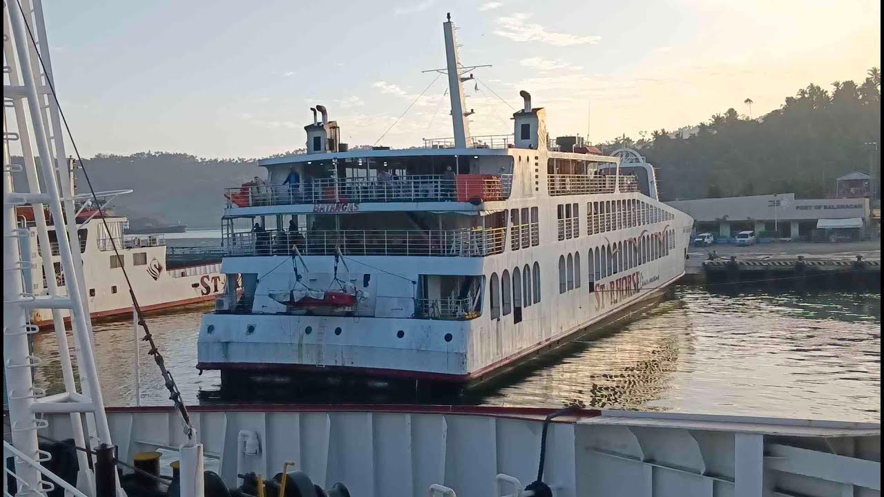 Lucena to Marinduque Ship Video (4) - YouTube