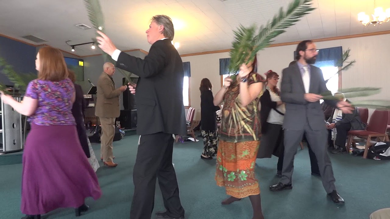 Passover 2018 Baruch Haba - YouTube