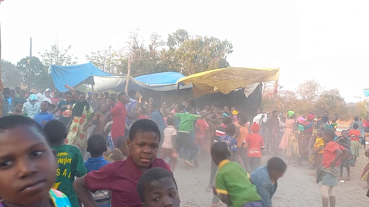 DJHajiz Jini Aingia Ligera / Namtumbo / Awachezesha Wanafunzi ...