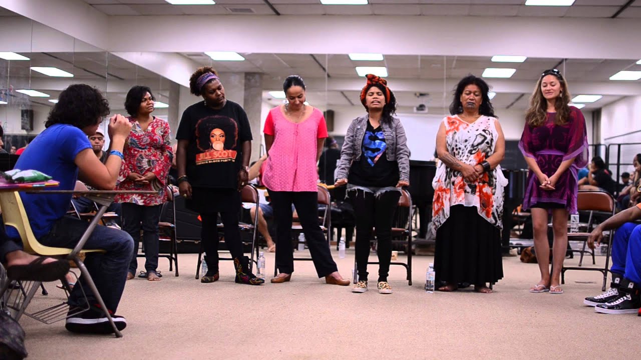 The Barefoot Divas @ Leeward Community College - YouTube
