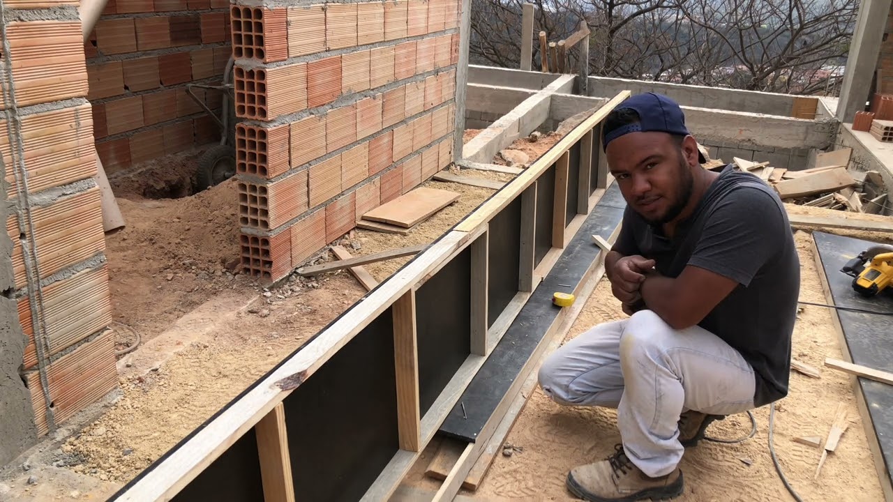 Como fazer forma de madeirite para vigas e cintas - YouTube