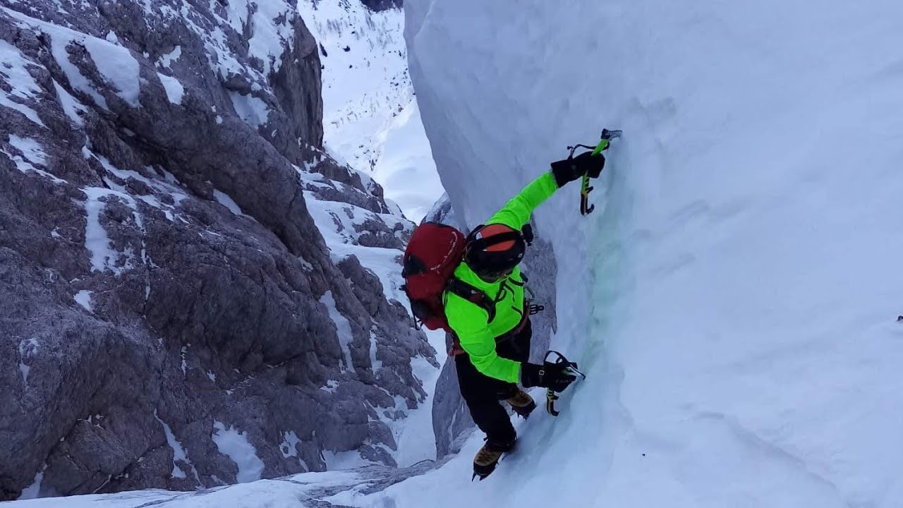 Nord Est Jôf Fuart 2666m / Viš - Severovzhodna deber - YouTube