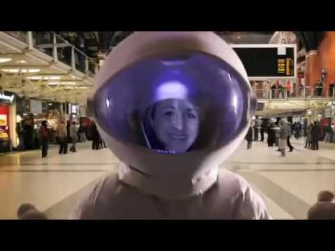Cosmo Dance at Liverpool Station - YouTube