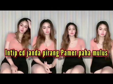 Intip cd janda pirang Pamer paha mulus