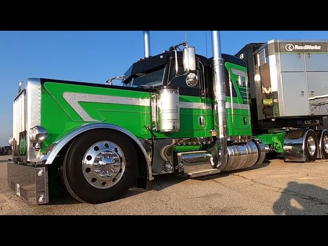 Custom Show Trucks