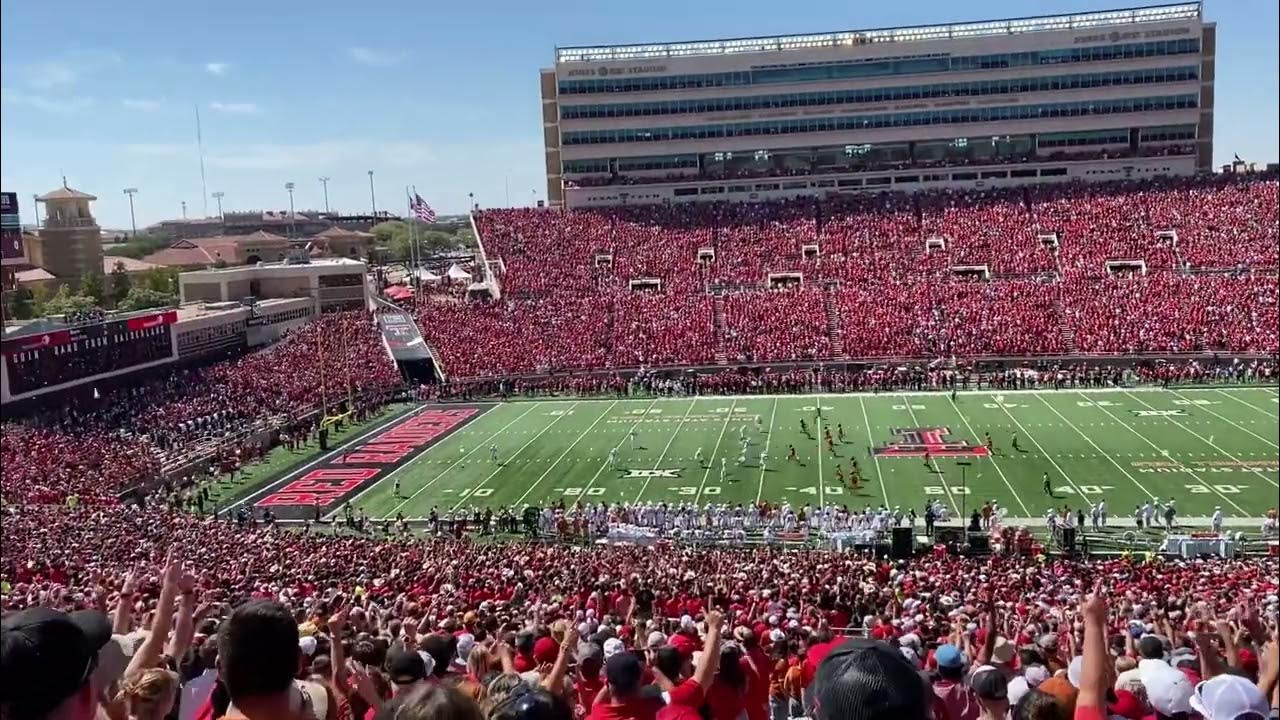 Texas @ Texas Tech Kickoff 2022- tortilla toss - YouTube