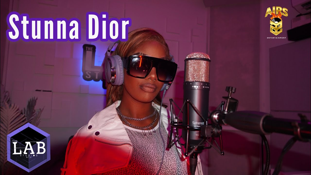 Stunna Dior "Too Hot" Live at TheLabStudiosNYC - YouTube
