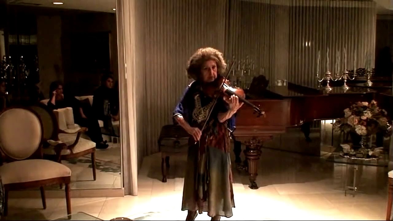 Ida Haendel ( 1928-2020) Plays Informally 2009( when she was 80) - YouTube