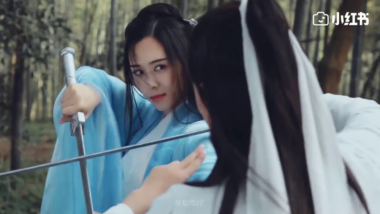 Traditional Han Chinese Clothing（Hanfu） in wuxia style - YouTube