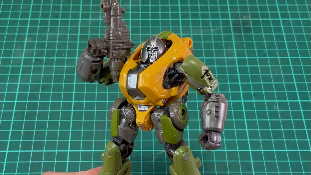 Transformers Studio Series 80 Deluxe Brawn (Alt mode to Robot mode ...