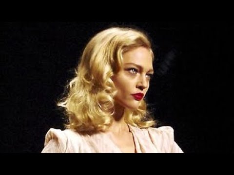 CHRISTIAN DIOR Spring/Summer 2010 Paris |  Full Show V2.0