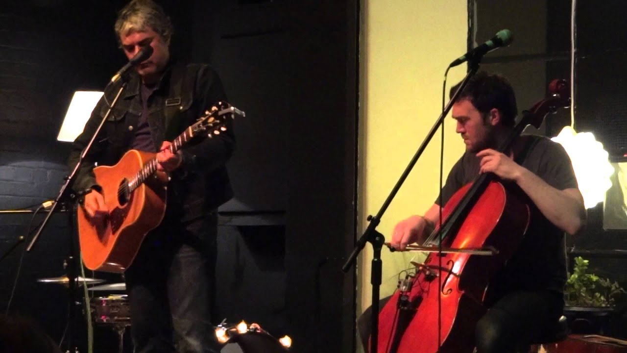 Matt Deighton - Jesse - Live at the Karamel Club, 16th May 2012 - YouTube