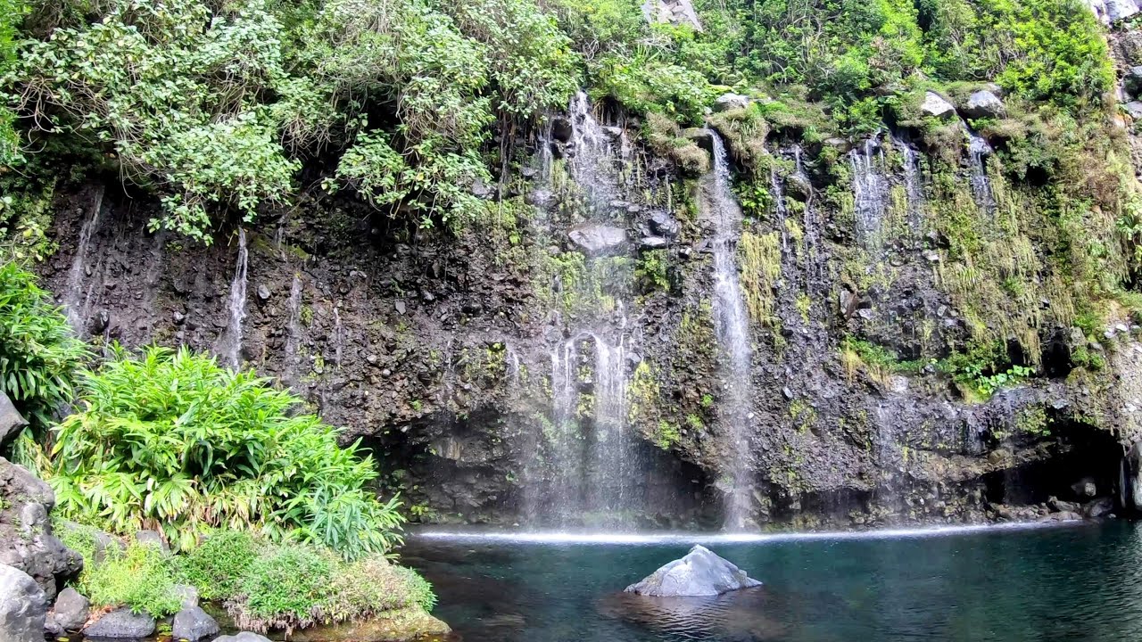 Grand Bassin 💦 🇷🇪 - YouTube