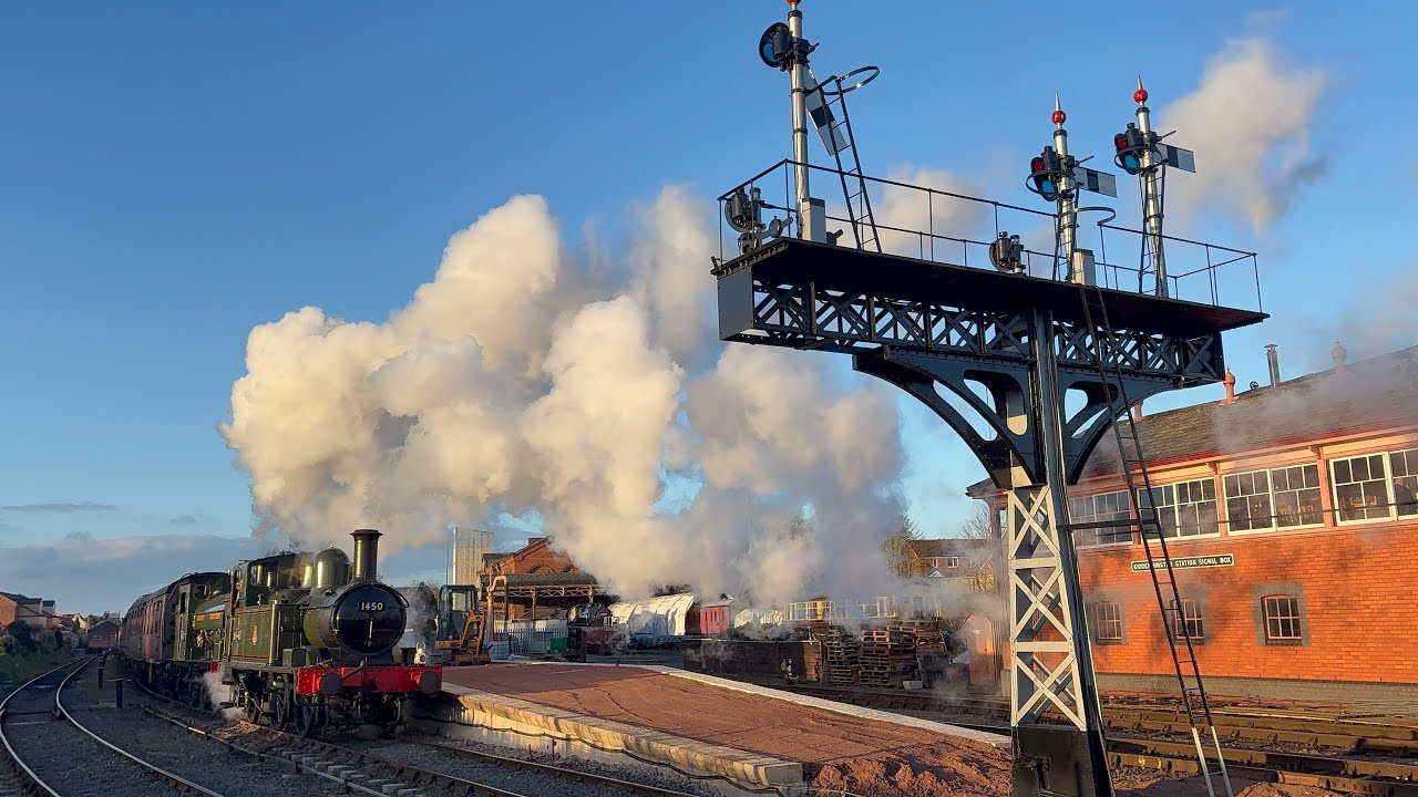 1450 and 813 departing Kidderminster 💚 - YouTube