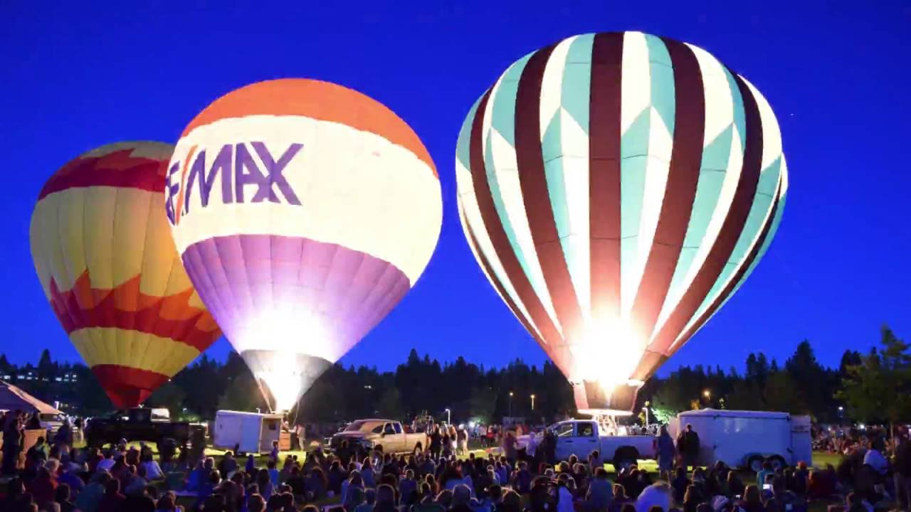 Ballons Over Bend Night Glow - YouTube