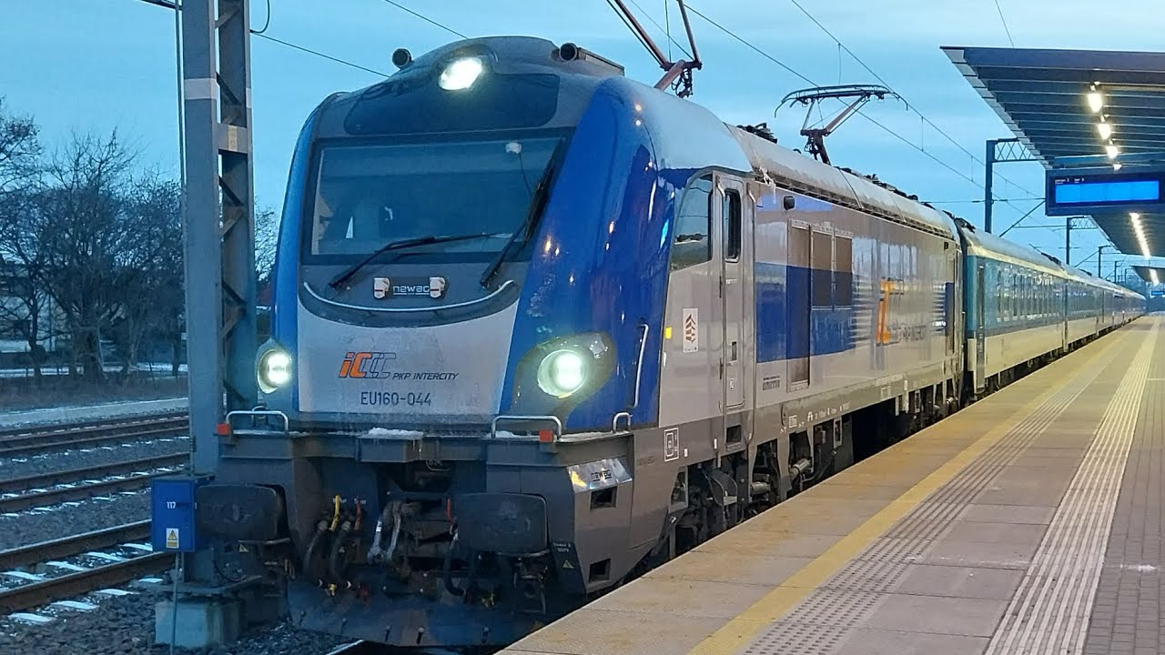 Nie planowy postój pociągu IC BALTIC EXPRESS z EU160-044 na stacji ...