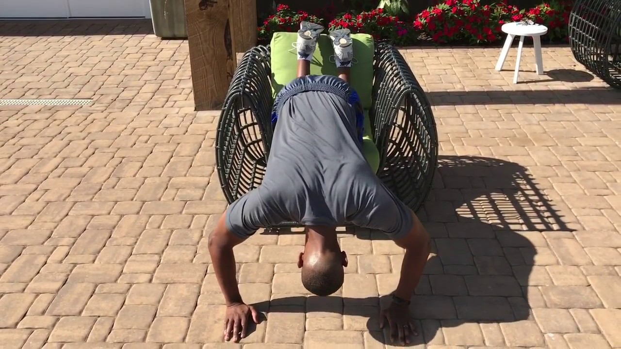 One Chair Pike Push Ups - YouTube