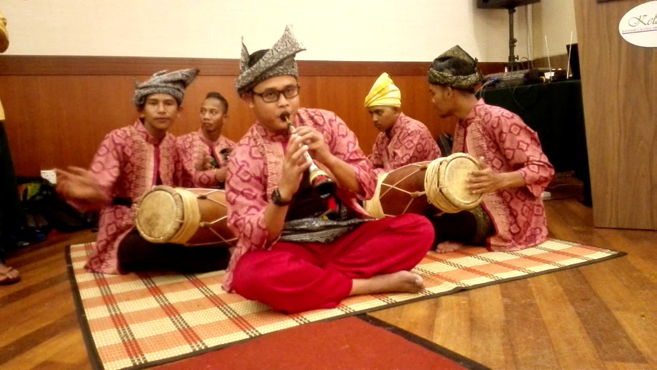 Gendang silat indra buwana sungai petani kedah - YouTube