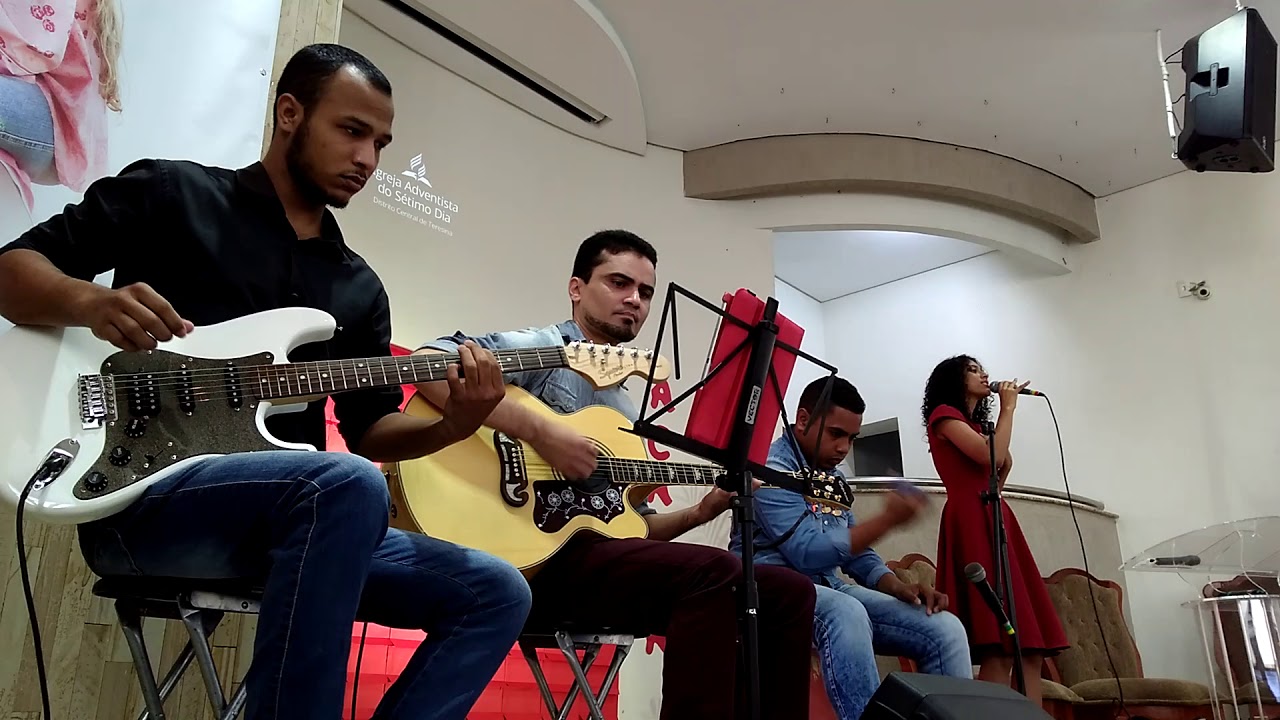 Instrumento - Laura Morena (Acústico Novo Tempo) - YouTube