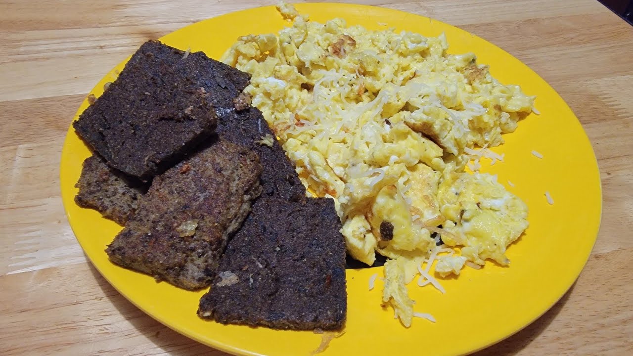 Livermush & cheesy eggs #cookingwiththecubs #castironcooking - YouTube